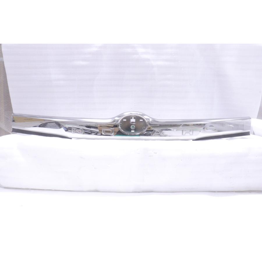 46-597★後期 ZRR80W ノア リアガーニッシュ 76811-28350★GRスポーツ スモークメッキ★ZRR85W トヨタ 純正 (UK) : ENISHI RE PARTS YS ...