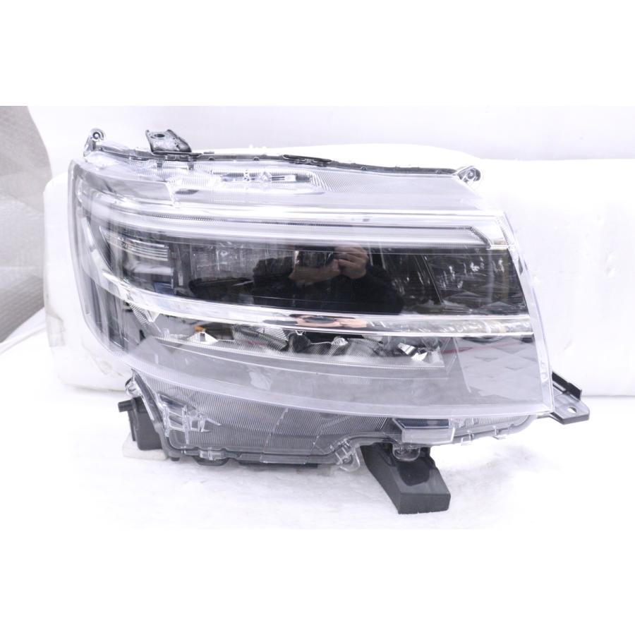 51-629★美品★後期 LED LA650S タントカスタム★右ヘッドライト KOITO 100-69096 打刻:Z2 ASSY ブラック 純正★ダイハツ (DM) : 51-629 ...