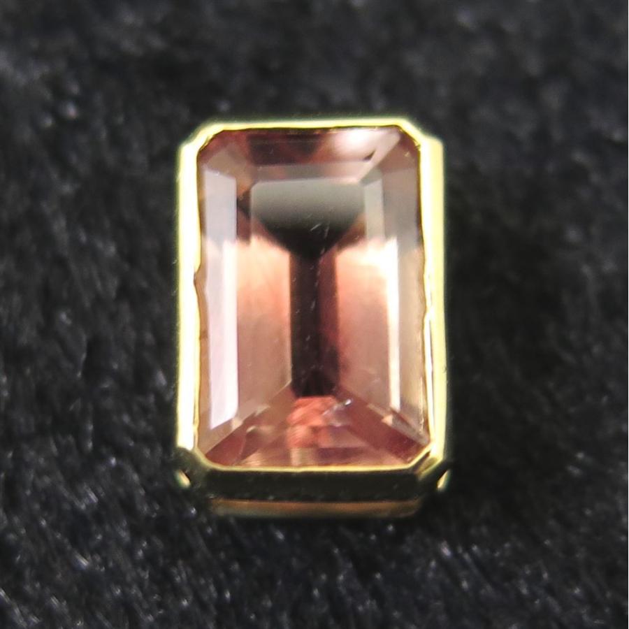 オレゴンサンストーン 8.8mmエメラルドカット ペンダントトップ K18YG 1.03g 【榎本通商12789】 : 榎本通商 - 通販 ...