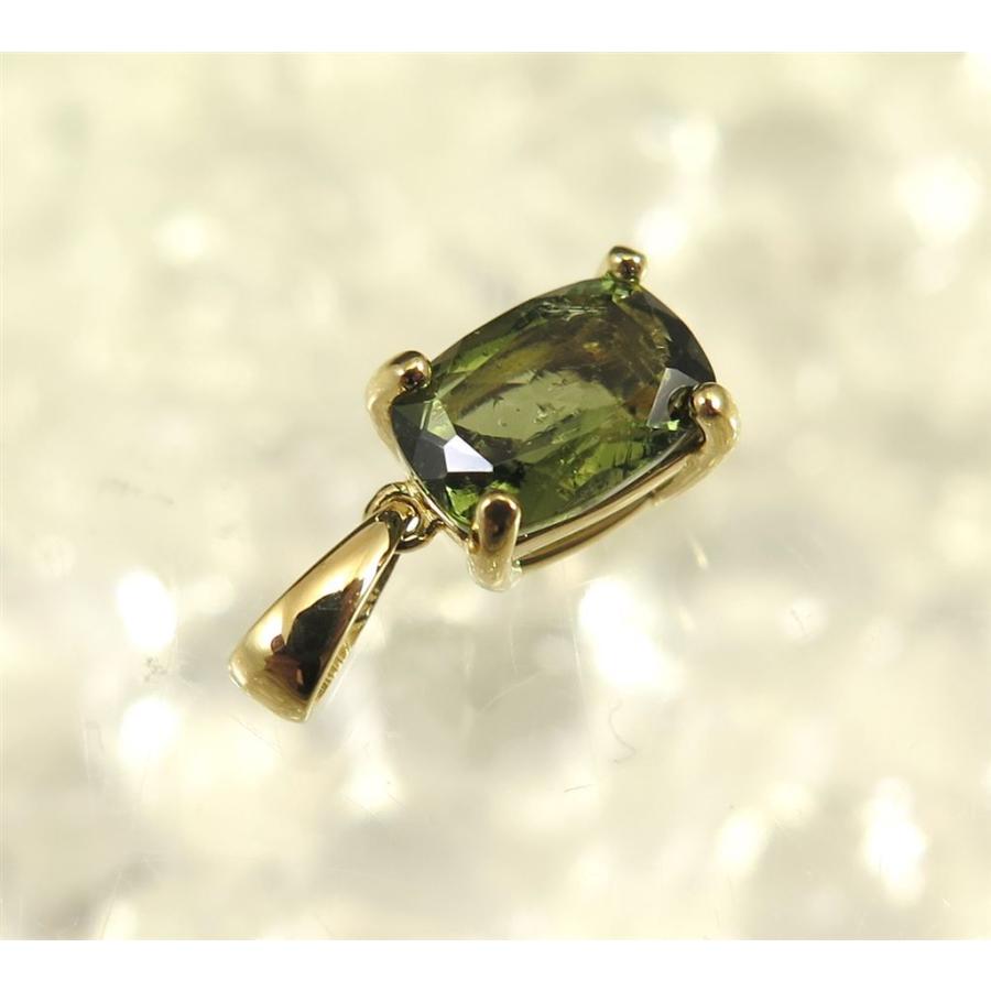 モルダバイト 7X5mmクッションカット ペンダントトップ K18YG 0.89g 【榎本通商24759】 : 榎本通商 - 通販 - Yahoo!ショッピング
