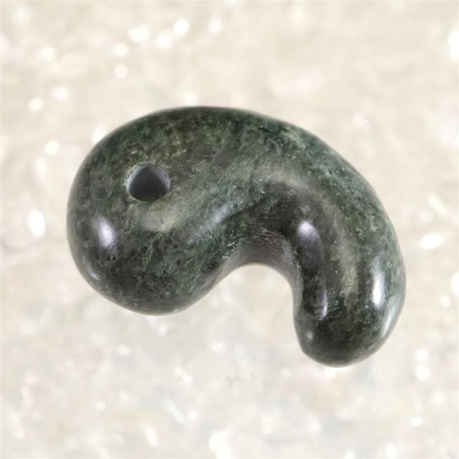 宮崎県 大和鉱石 20mm 勾玉 証明書付 3.66g 【榎本通商33815】 : 33815a : 榎本通商 - 通販 - Yahoo!ショッピング