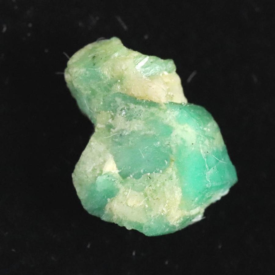 コロンビア産 エメラルド 原石 0.61g 【榎本通商53320】 : 榎本通商 - 通販 - Yahoo!ショッピング