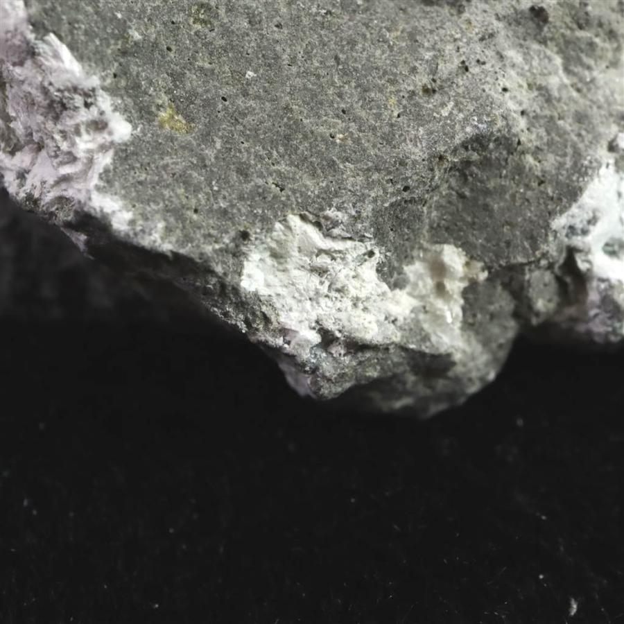 佐賀県唐津市産 木村石 レアアース鉱物 原石 105g 【榎本通商62743】 : 榎本通商 - 通販 - Yahoo!ショッピング