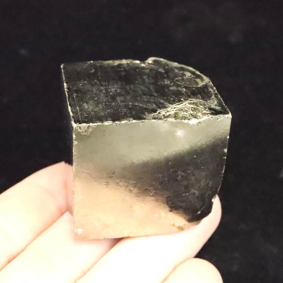 スペイン産 パイライト 黄鉄鉱 33mmキューブ 141.9g 【榎本通商66541】 : 榎本通商 - 通販 - Yahoo!ショッピング