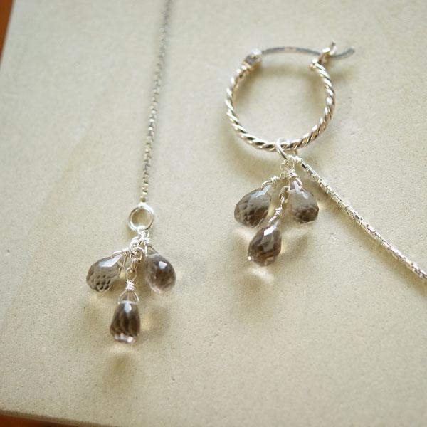 アメリカンピアス＆チャームの2WAYピアス SV925 天然石 スモーキークォーツ ドロップ 3粒 揺れる チェーンピアス ロングピアス ...