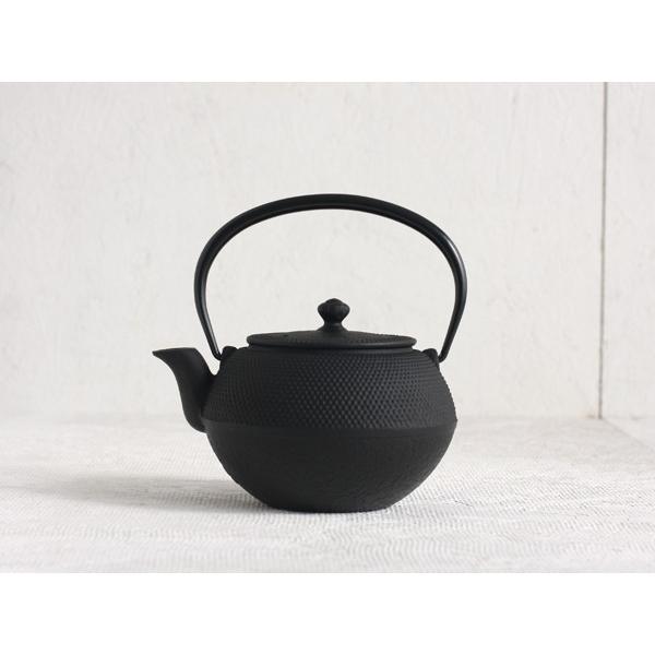 OIGEN 南部鉄器 及源鋳造 急須 まろみアラレ0.65L 29807 : espritライフスタイルストア - 通販 - Yahoo!ショッピング