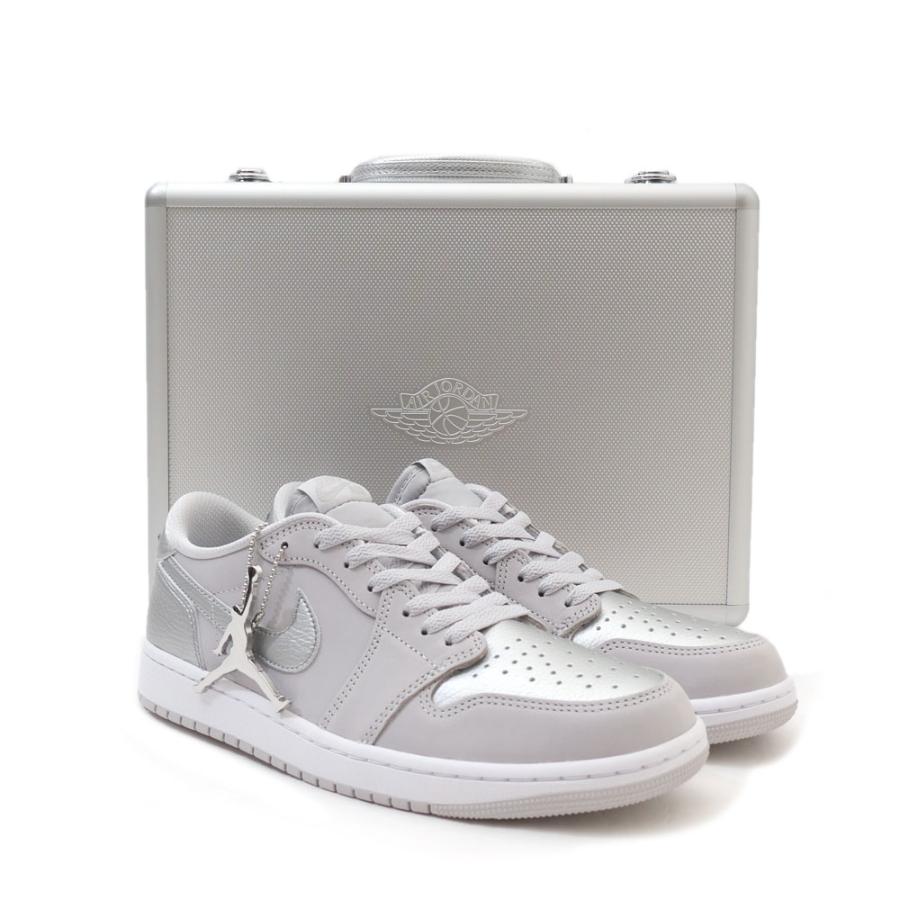 NIKE（ナイキ） 新品 NIKE 500足限定 AIR JORDAN 1 RETRO LOW OG エアジョーダン1 スニーカー ...