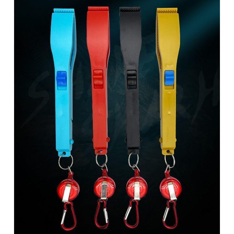 フィッシュグリップ フィッシュキャッチャー 釣り道具 魚つかみ 魚掴み カラビナ付き 伸縮リール付き ロック機能 つかむ 挟む 軽量 フィッシングツー : ll13-dy-4 : EXP ...