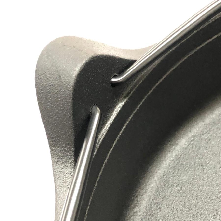 及源鋳造 南部鉄 すきやき鍋 つる付 26cm 3〜4人用 鉄製 すき焼き 鍋 すき鍋 もつ鍋 ぎょうざ 鉄鍋 鉄分補給 IH対応 ガス火 直火 南部鉄器 及源 OIGEN 日本製 : e雑貨 ...