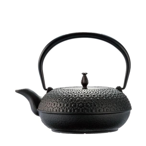 OIGEN 伝統工芸品 南部鉄瓶 東雲亀甲 1.0L 黒 内部素焼き ツル（持ち手）が倒れる IH対応 ガス火 直火 鉄分 補給 白湯 鉄瓶 南部鉄器 日本製 : e雑貨yume - 通販 ...