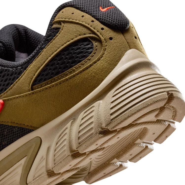 NIKE（ナイキ） V5 RNR II6292-002 メンズシューズ : イーゾーン