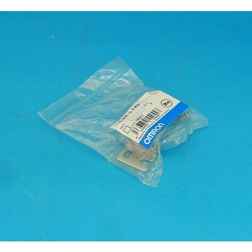 E39-L142 光電センサ用背面取付金具 オムロン 未使用品 : FA機器のワイデン ヤフー店 - 通販 - Yahoo!ショッピング