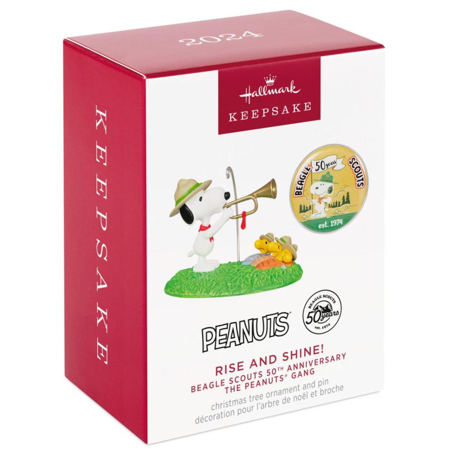 ホールマーク 2024 オーナメント ビーグル・スカウト50周年記念 ピンバッジ付き スヌーピー w/ ウッドストック Peanuts Gang Beagle Scouts 50th ...