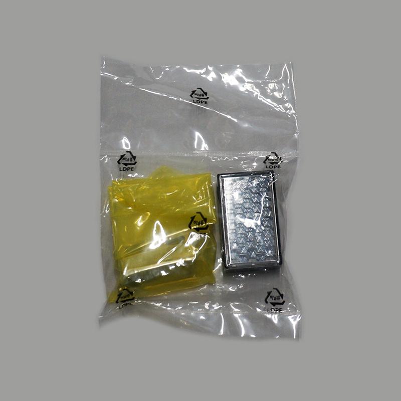 オムロン オムロン E39-R3 反射板 小型タイプ（22.5x38x11mm） : FA-Ubon Yahoo!店 - 通販 - Yahoo ...