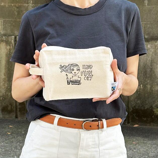 ジェフリーフルビマーリ コットンキャンバスポーチ スクエアポーチ 大きめ HAVE FUN OK 白 メイクバッグ ファスナー マルチポーチ ...