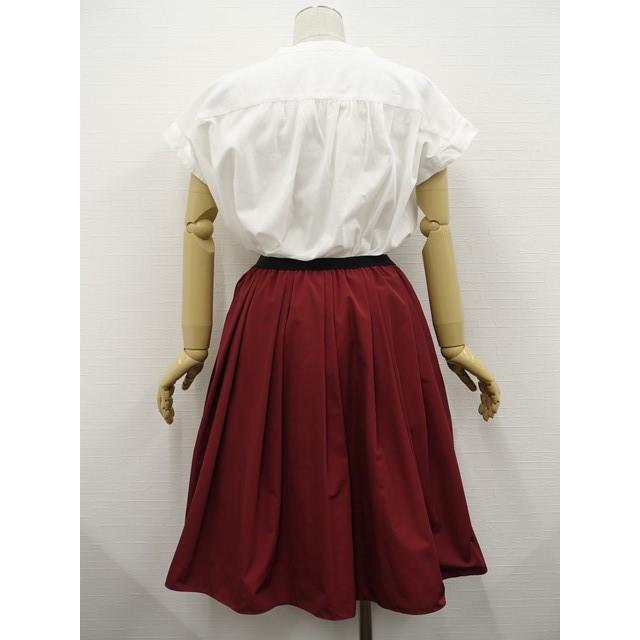 TRECODE Lugnoncure等 半袖ブラウス+ひざ丈タックフレアスカート コーディネート2点セット M相当 ホワイト レッド ガーリー・ナチュラル系 20代 : レディースファッション ...