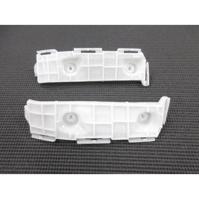 新品 ハイエース 200系 リア バンパー サポート ブラケット 左右セット 52158-26010 52157-26010 リアバンパー ...