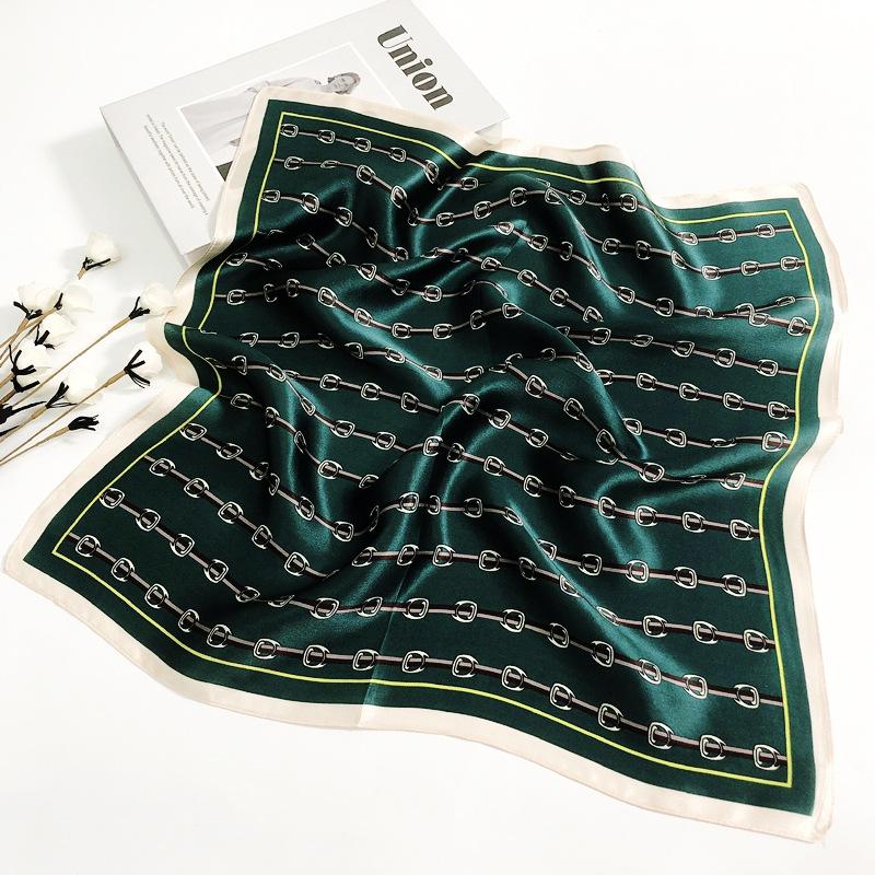 品質保証付き シルク100％ レディーススカーフ 女子力を高める上品なデザイン｜贅沢な肌触感 52×52cm : FUTURE - 通販 - Yahoo!ショッピング