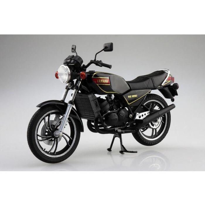 1/12 完成品バイク ヤマハ YAMAHA RZ250 ニューヤマハブラック 模型 SKYNET 11042 : フライングスクワッド - 通販 - Yahoo!ショッピング
