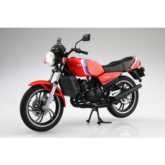 1/12 完成品バイク ヤマハ YAMAHA RZ250 YSPカラー 模型 SKYNET 11043 : 4905083110430 : フライングスクワッド - 通販 - Yahoo!ショッピング