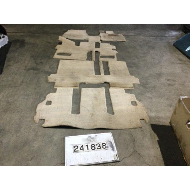 【個人宅発送可】デリカD5 DBA-CV5W フロアマット G ナビパッケージ 4WD 8人 4B12 W23 : fm-factory - 通販 - Yahoo!ショッピング