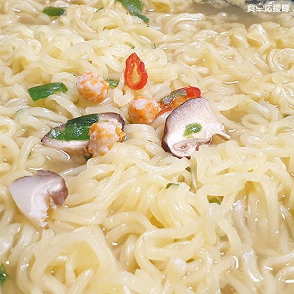 NONGSHIM 農心 四川白チャンポン 1ケース 94g×32個 ノンシム 韓国ラーメン インスタントラーメン 袋ラーメン : 食卓応援隊 - 通販 - Yahoo!ショッピング