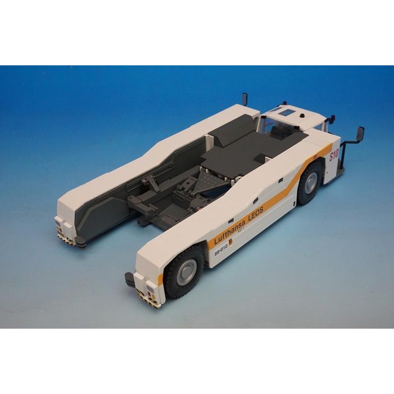 1/200 Flugzeugschlepper Goldhofer AST-1 Lufthansa LEOS [5513/02] Conrad ...