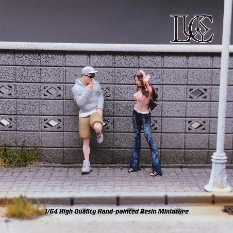 新品 LK2023071913-B Lucky Studio 1/64 Relying on posture man & touching head woman カップル Grey clad ...