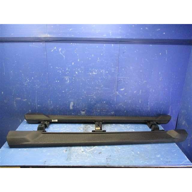 クライスラー・ジープ ジープ ラングラー JL36L サイドステップ左右セット 右68292906AF 左68292907AF 230005/ ...