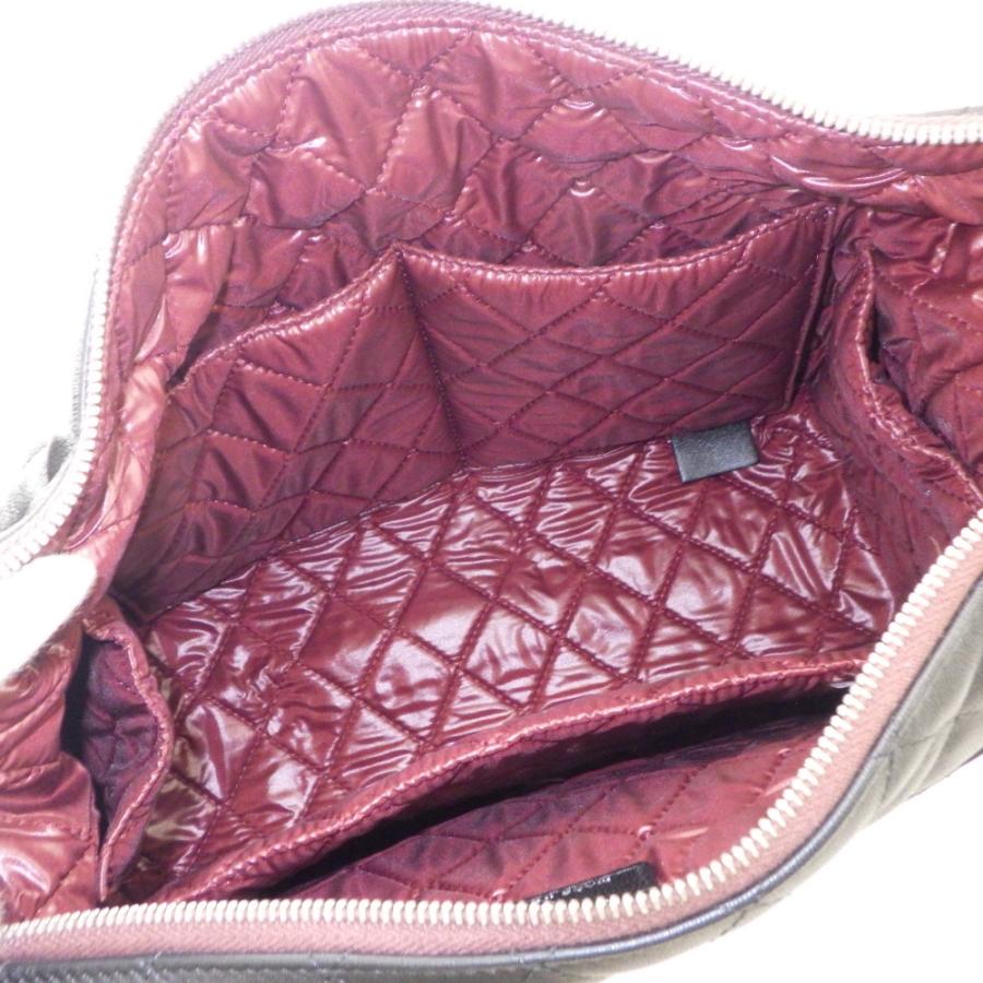 CHANEL シャネル マトラッセ ココマーク A69264 ハンドポーチ CHANEL シャネル マトラッセ ココマーク A69264 ハンドポーチ