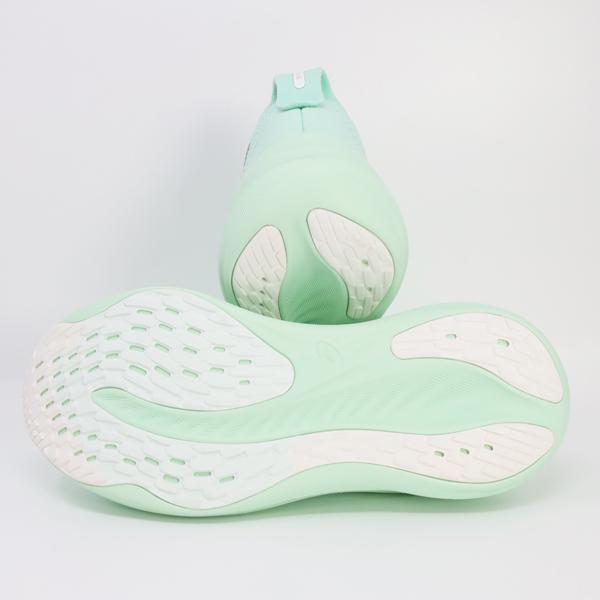 アシックス asics ウィメンズ レディース ランニングシューズ ゲルニンバス 26 スタンダード 2E相当 1012B601-300 ...