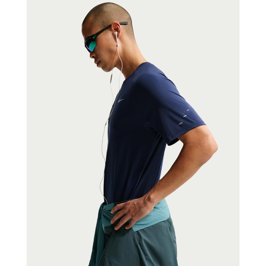 NIKE（ナイキ） 【ネコポス送料無料】ナイキ メンズ ストライド Dri-FIT ADV ショートスリーブ ランニングトップ HV5204 ...