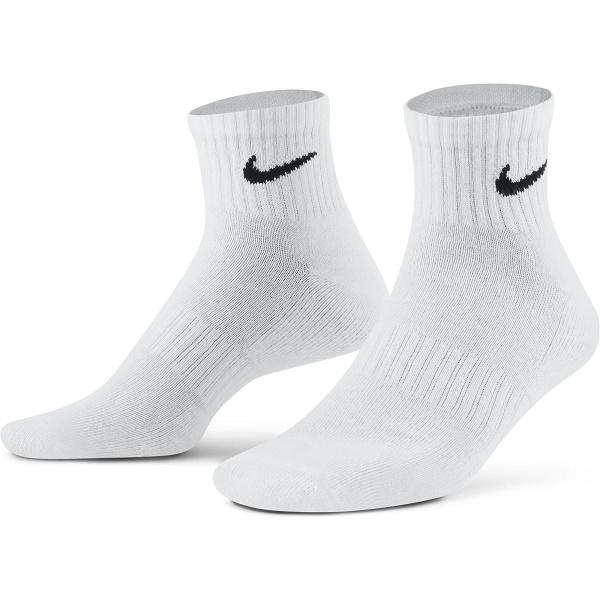 NIKE（ナイキ） メール便発送 ＜ナイキ＞ NIKE 3P エブリデイ クッション クウォーター ソックス SX7667 (100) : ガ ...