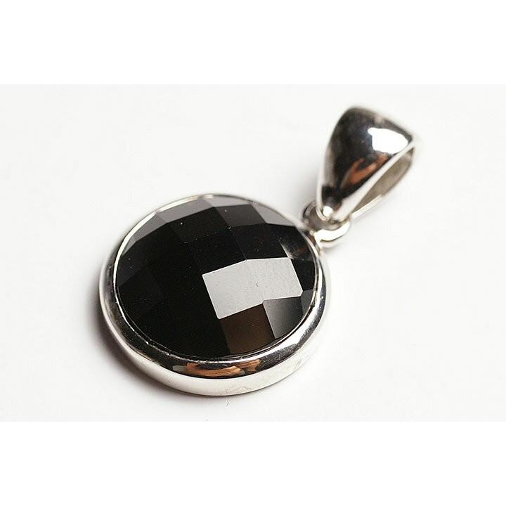 ブラックスピネル カットペンダントトップ :e27518:ギャラリーメイスン ヤフー店 - 通販 - Yahoo!ショッピング