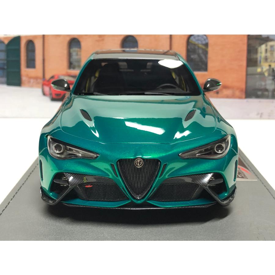 B.B.R BBR 1/18 Alfa Romeo Giulia GTA Verde Montreal red B.B.R BBR 1/18 Alfa Romeo Giulia GTA Verde Montreal red
