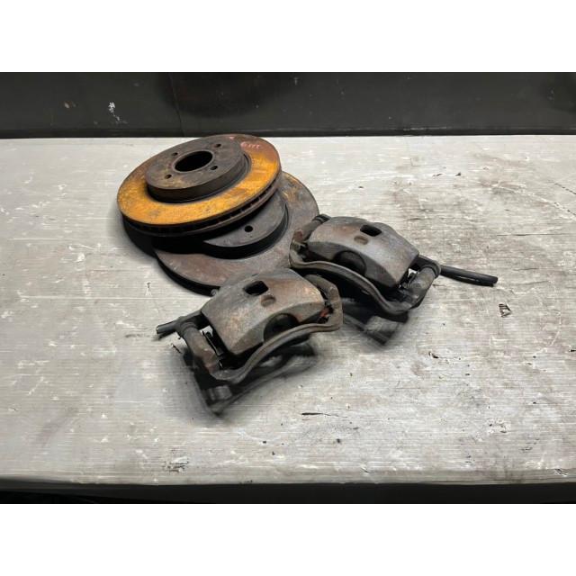 日産 マーチ (AK12) 12SR 純正 フロント ブレーキ キャリパー ローター 左右セット b7038-gyr : GEKIYASU ...