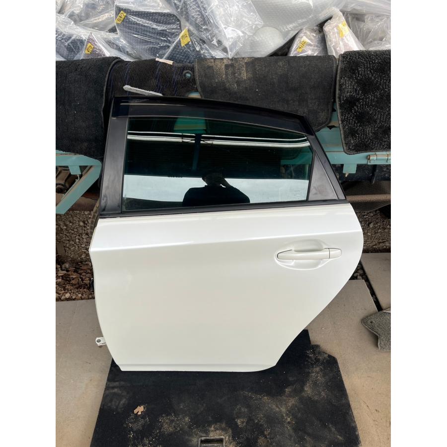 トヨタ 30 プリウス S 前期 (ZVW30) 純正 左 リアドアパネル M2F3 67003-47080 070 ホワイトパールクリスタルシャイン b9827-gyr : GEKIYASU ...