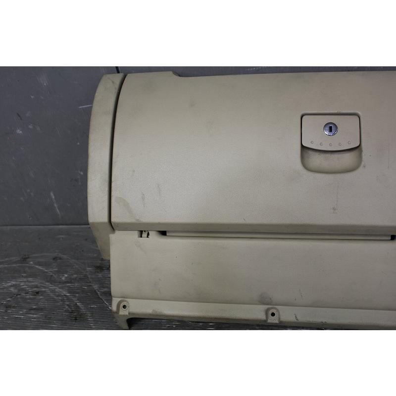 VW ニュービートル 後期(9C GH-9CBFS) 純正 グローブボックス P030292 : GEKIYASU HERO - 通販 - Yahoo!ショッピング