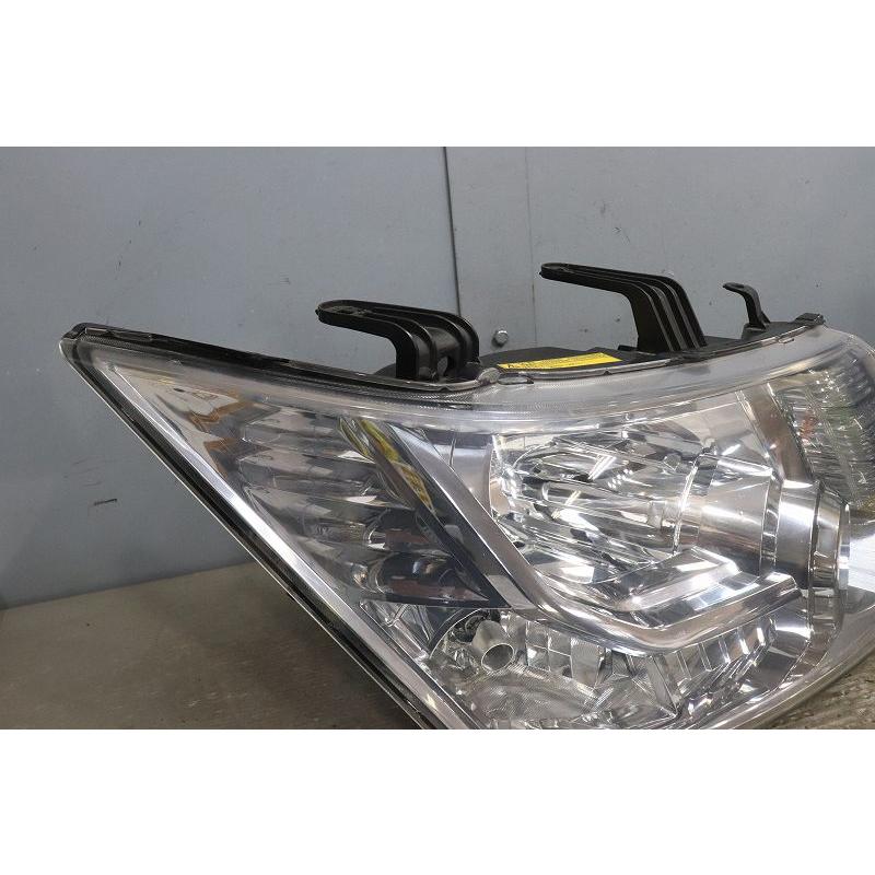 デリカ D5 ローデスト 前期(CV5W) 純正 コイト 破損無 動作保証 右ヘッドランプ HID キセノン バラスト レベ 100-87918 / 8301A568 p032637 ...