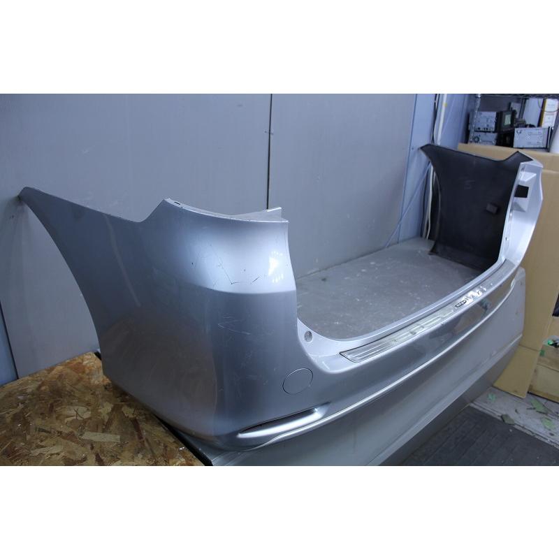 トヨタ 70 ノア SI 前期 ZRR70 純正 リアバンパー センター出しマフラー用スポイラー セット 1F7 52159-28590 ...