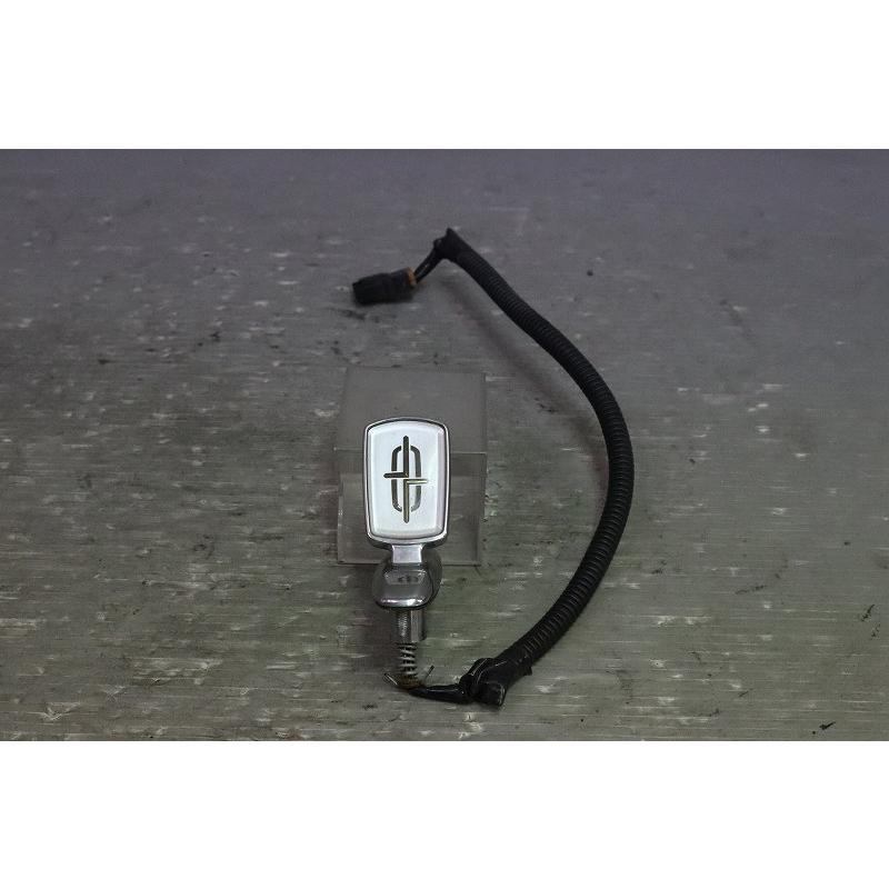 セドリック ブロアム VG30DT ターボ 後期(PY32 Y32) 純正 ボンネット マスコット ボンマス イルミネーション付 エンブレム p037593 : GEKIYASU HERO ...