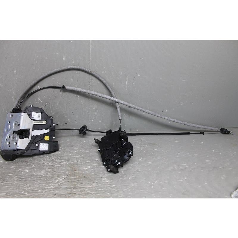 フォルクスワーゲン（Volkswagen） VW シャラン TSI ハイライン BMT 右ハン (7NCAV 7N) 純正 右 リア ドア ...
