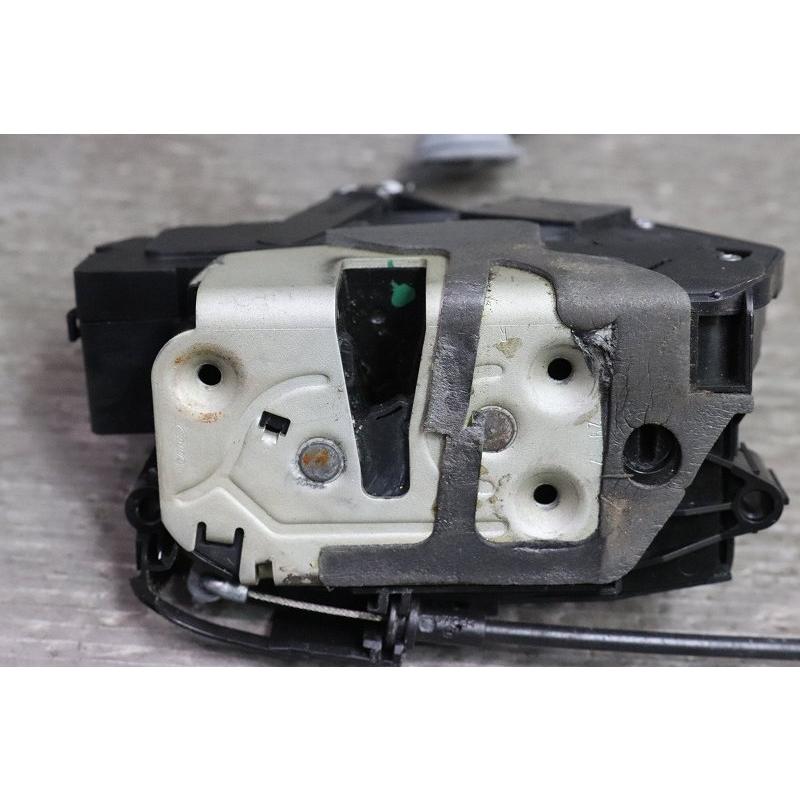 ボルボ（VOLVO） V60 右H (FB4164T) 純正 右 フロント ドアロック アクチュエーター 4064 4141 230123 ...