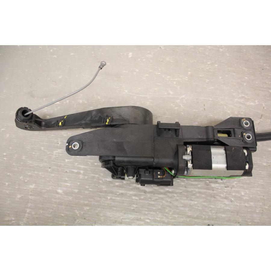 フォルクスワーゲン（Volkswagen） VW シャラン 右H (7N) 純正 右後 パワースライドドアモーター 7N0 959 244 A ...