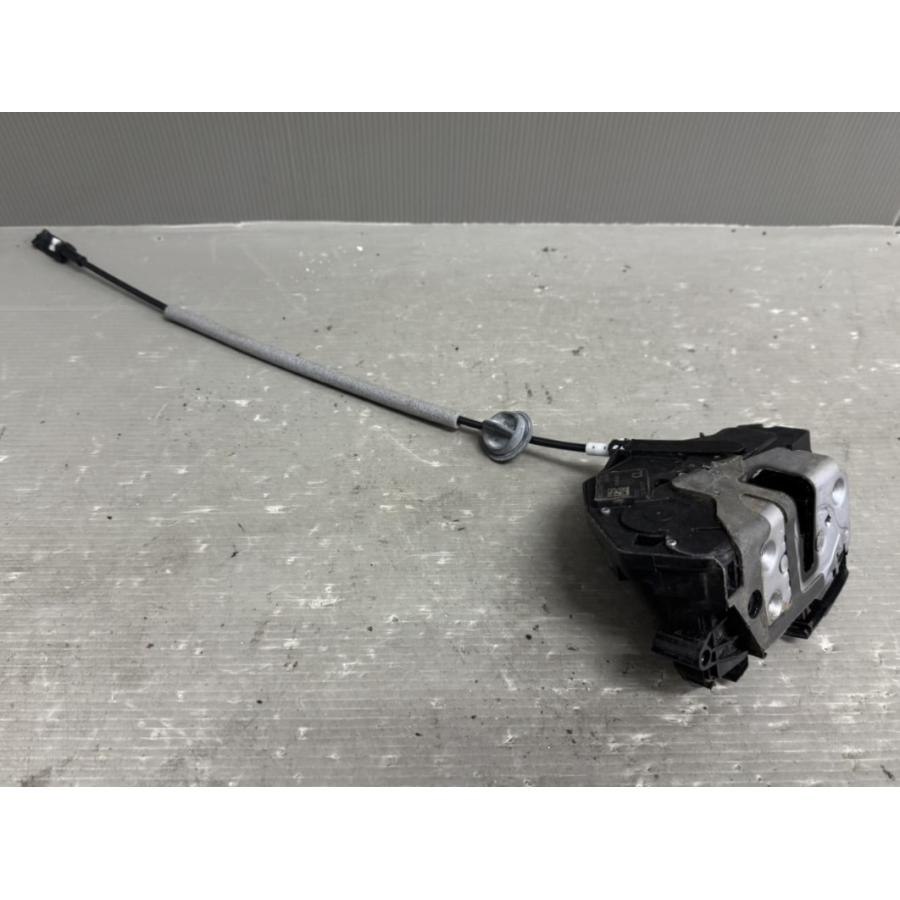 ボルボ V60 右H ドライブe (FB4164T FB) 純正 破損無 動作保証 左前 ドアロック アクチュエーター 左 フロント ...