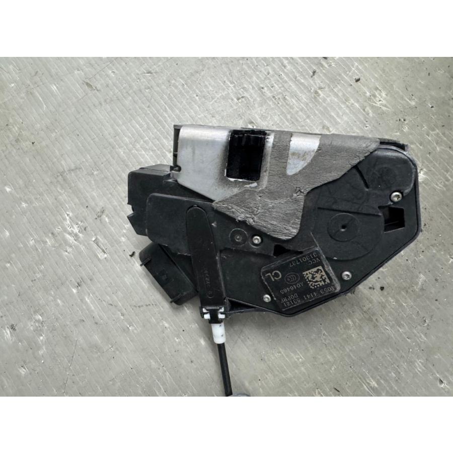 ボルボ V60 右H ドライブe (FB4164T FB) 純正 破損無 動作保証 左前 ドアロック アクチュエーター 左 フロント ...