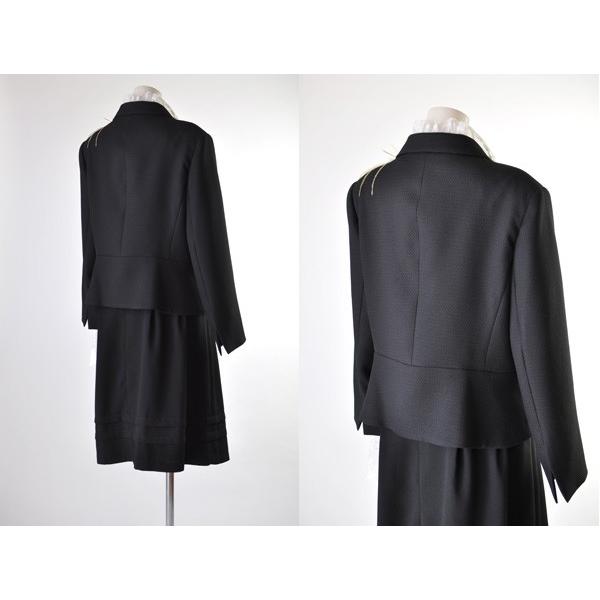 【限定特価 19号】レディース 大きいサイズ 好印象 スカートスーツ 襟パイピングジャケット ティアードスカート 結婚式 卒園式 卒業式 入園式 入学式 お宮参り 顔合わせ セレモニー ママスーツ おしゃれ ミセス (AU1f6/BL3Y7)25359 卒業式 入学式 大きいサイズ スカートスーツ 19号 襟パイピング