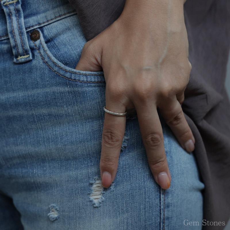 Attrait Trois アトレ トロワ シルバーリング シンプル レディース 指輪 槌目 ペア ピンキー デイリーユース 細身 細い silver 950 記念日 プレゼント ...