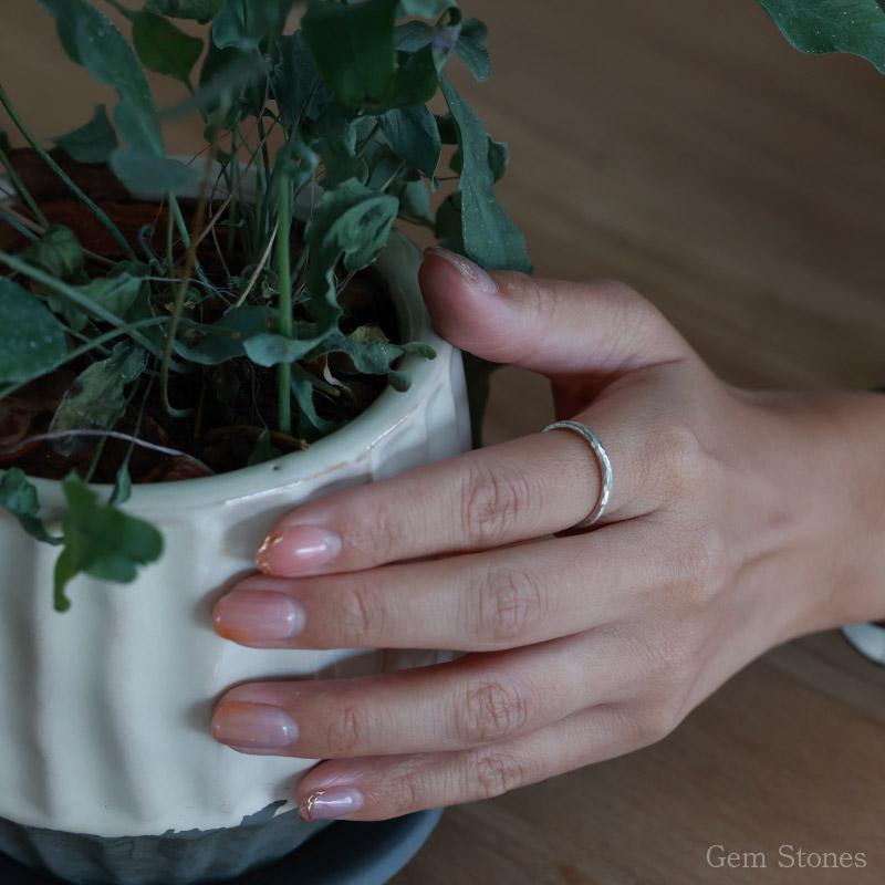 Attrait Trois アトレ トロワ シルバーリング シンプル レディース 指輪 槌目 ペア ピンキー デイリーユース 細身 細い silver 950 記念日 プレゼント ...