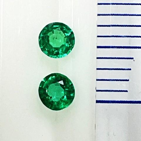 エメラルド ラウンドカット2個セット 0.28ct 3.4mm ブラジル産 : gem-ichinoseYahoo!店 - 通販 - Yahoo!ショッピング